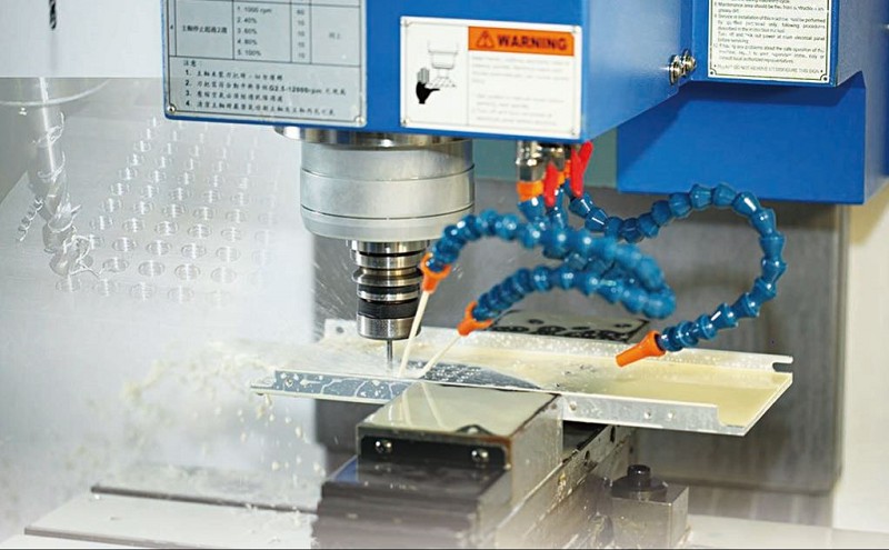 SmartAuto 智动化 - 智慧CNC加工控制 台湾业者有ICT利基 :CNC,工具机,ICT,加工机,物联网,分散式软体,DDS,凌华,台达